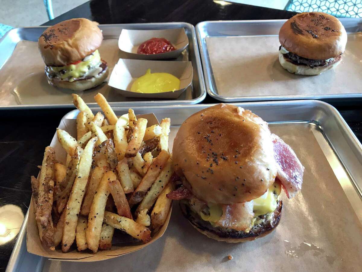 Review: New Mr. Juicy burger joint a win in Olmos Park