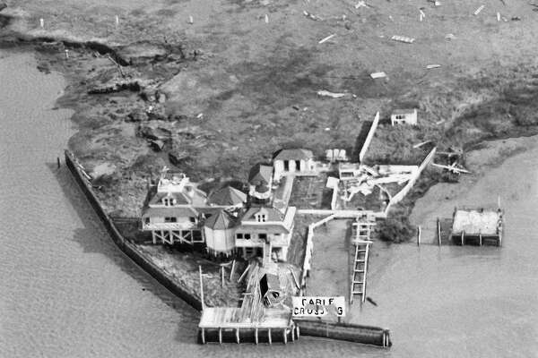 Port Chicago disaster: Unpublished photos of a World War II tragedy in ...