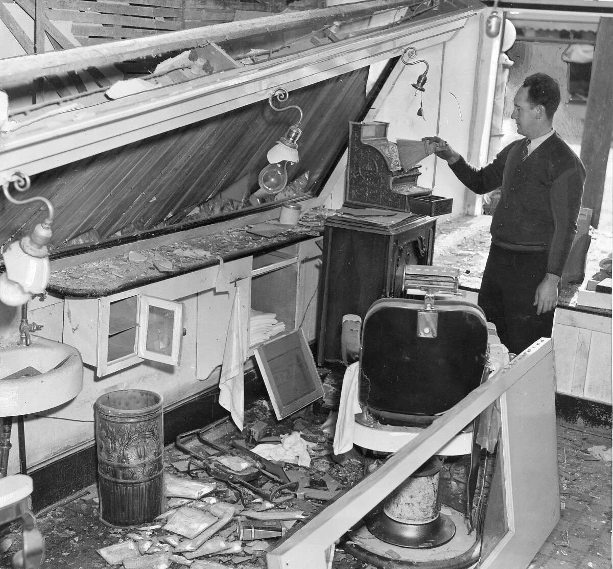 Port Chicago disaster: Unpublished photos of a World War II tragedy in ...