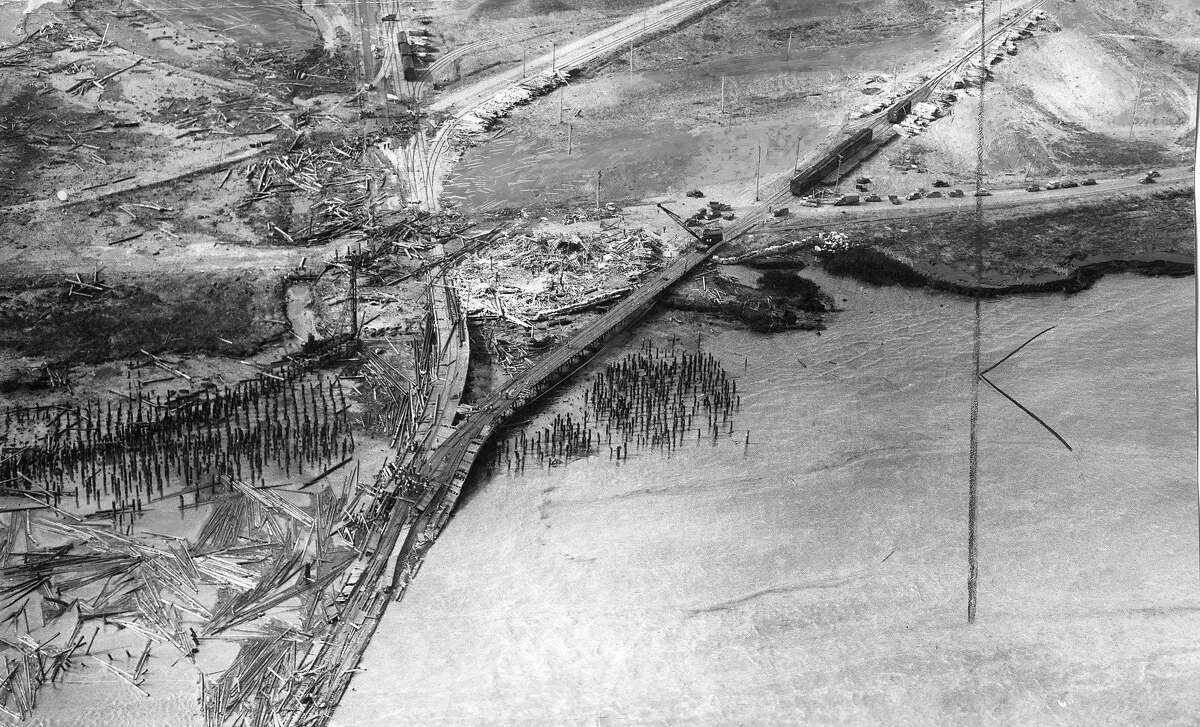 Port Chicago disaster: Unpublished photos of a World War II tragedy in ...