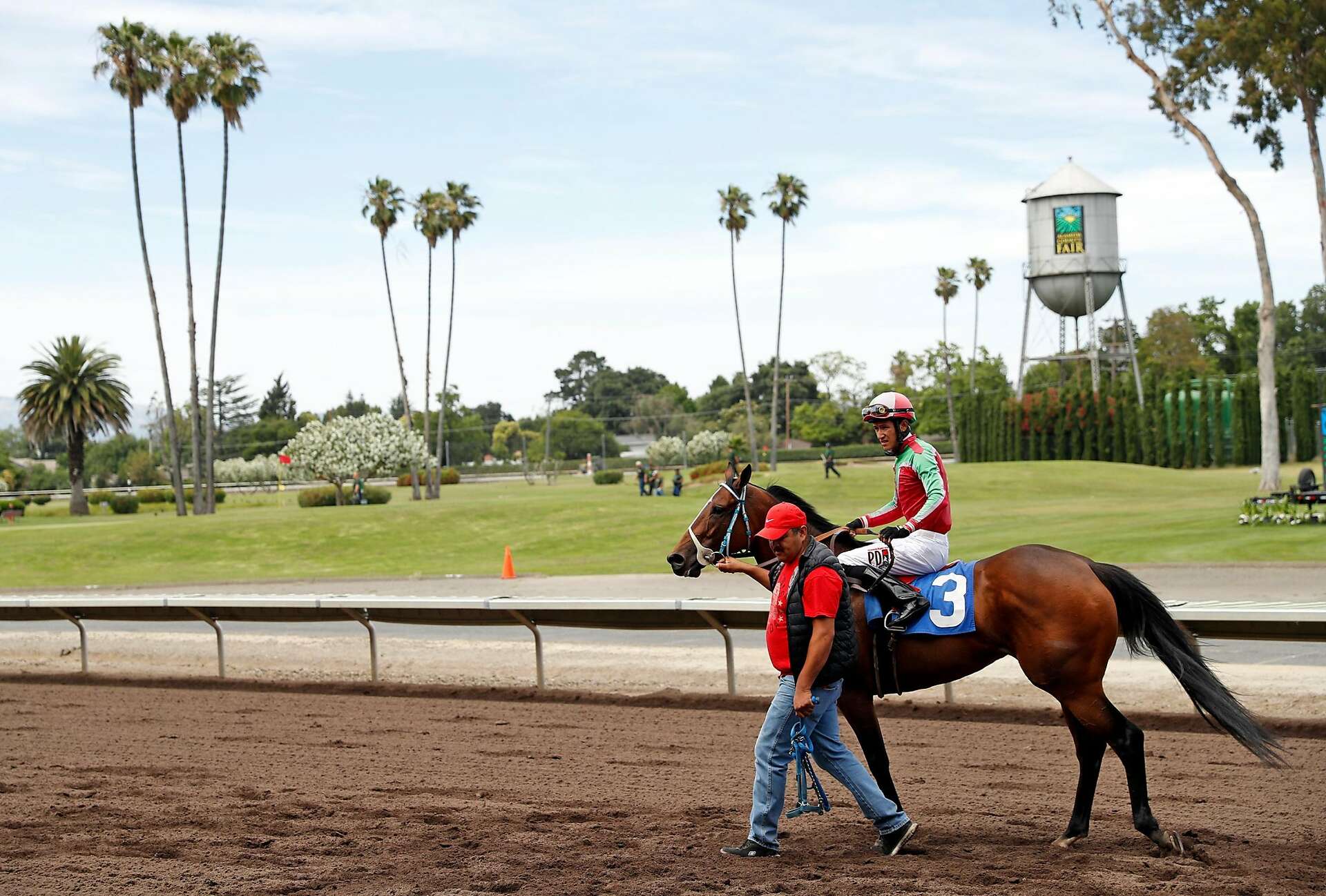 Jerry Hollendorfer continues training horses despite Santa Anita, GGF bans