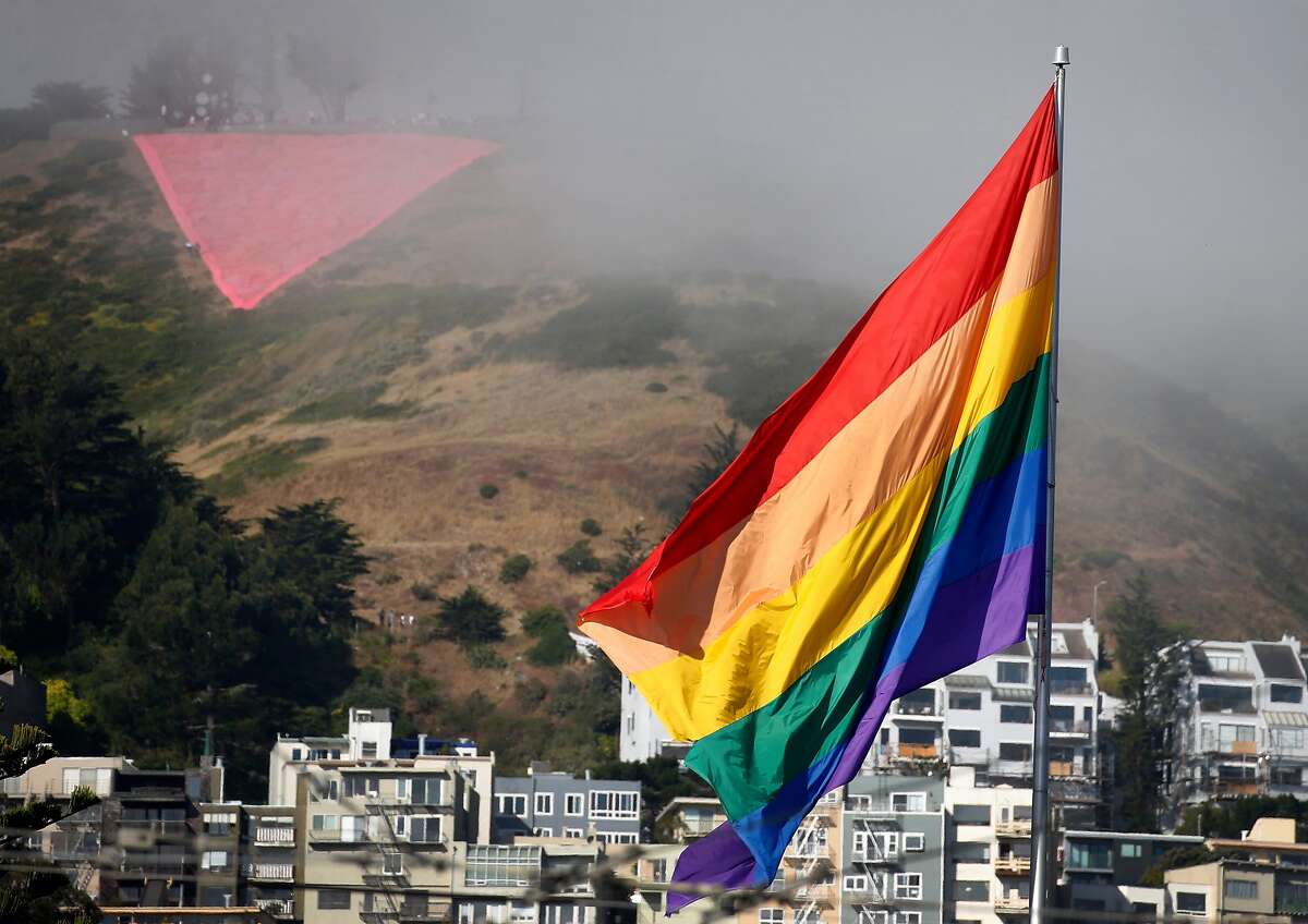 SF Pride Weekend kicks into gear with pink triangle installation, Dyke ...