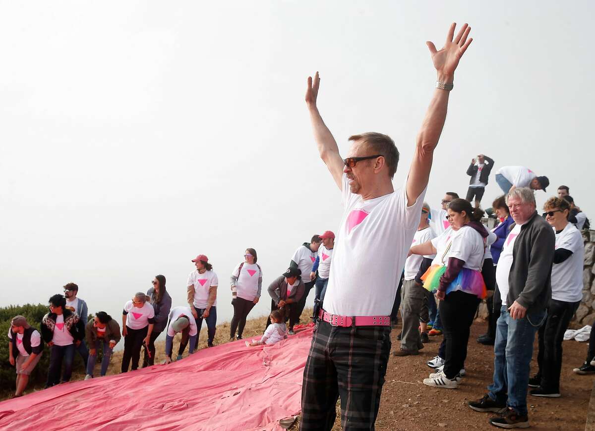 SF Pride Weekend kicks into gear with pink triangle installation, Dyke ...