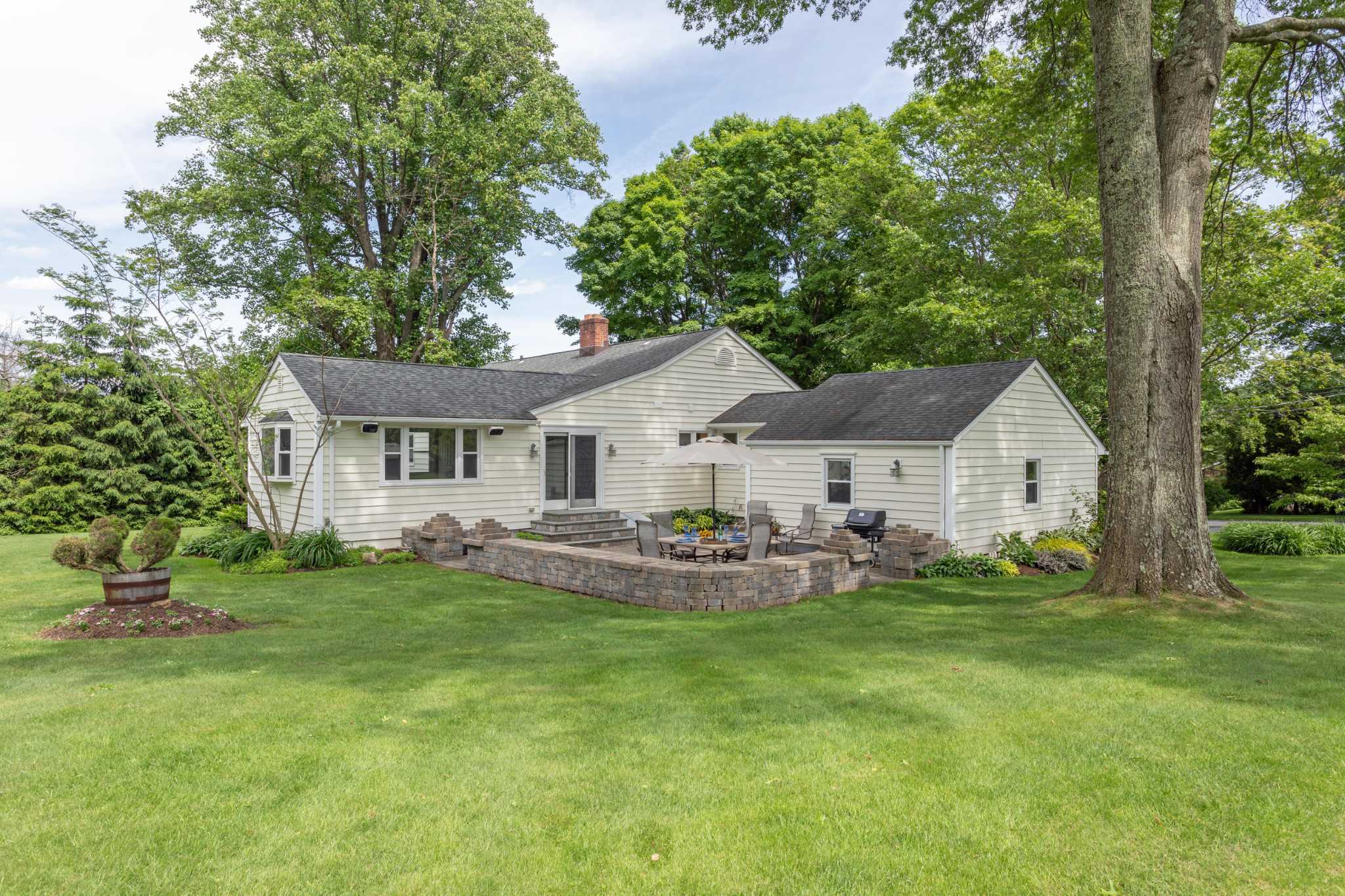 On the Market: Beautifully landscaped ranch in Lower Easton