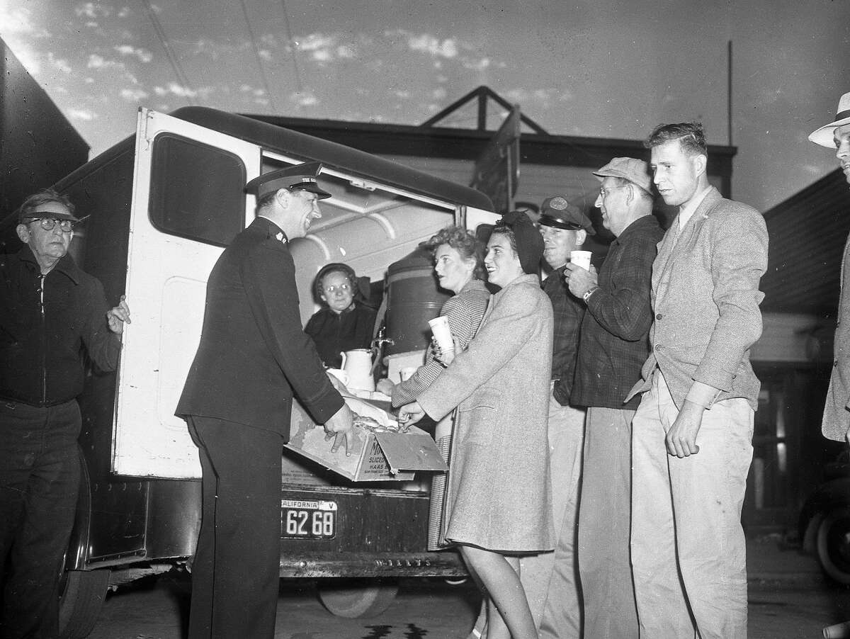 Port Chicago disaster: Unpublished photos of a World War II tragedy in ...