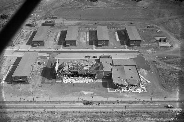 Port Chicago disaster: Unpublished photos of a World War II tragedy in ...