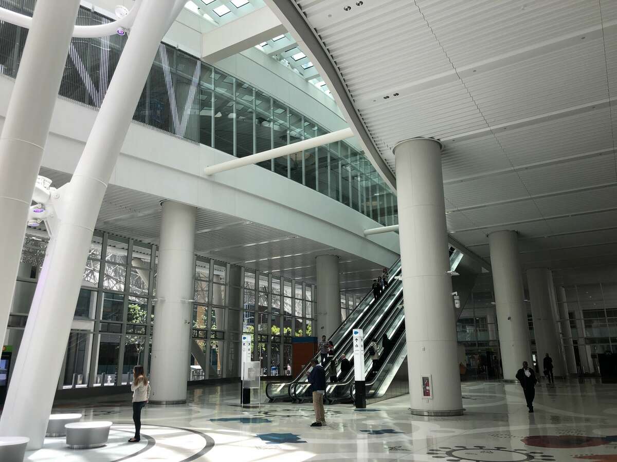 Inside the Salesforce Transit Center and its rooftop park, which ...