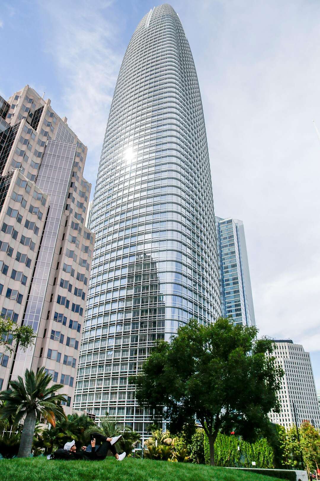 SF’s Transbay transit center rooftop park reopens to public — quietly