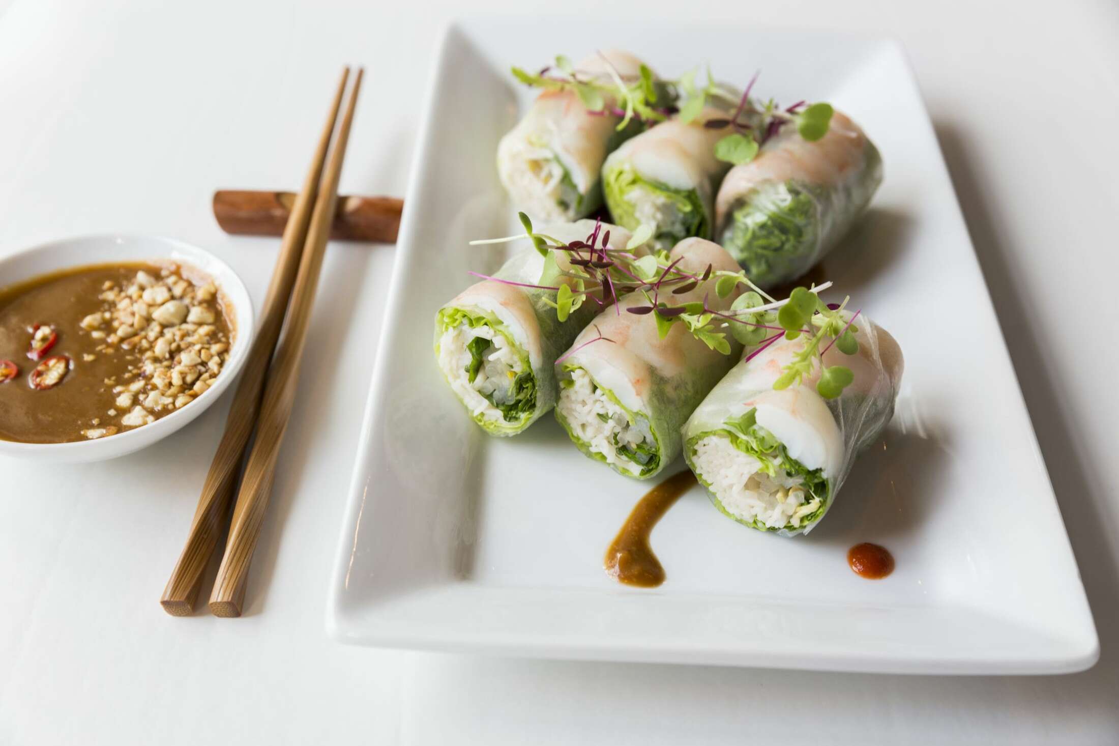 Houston's 12 best happy hour deals to check out right now