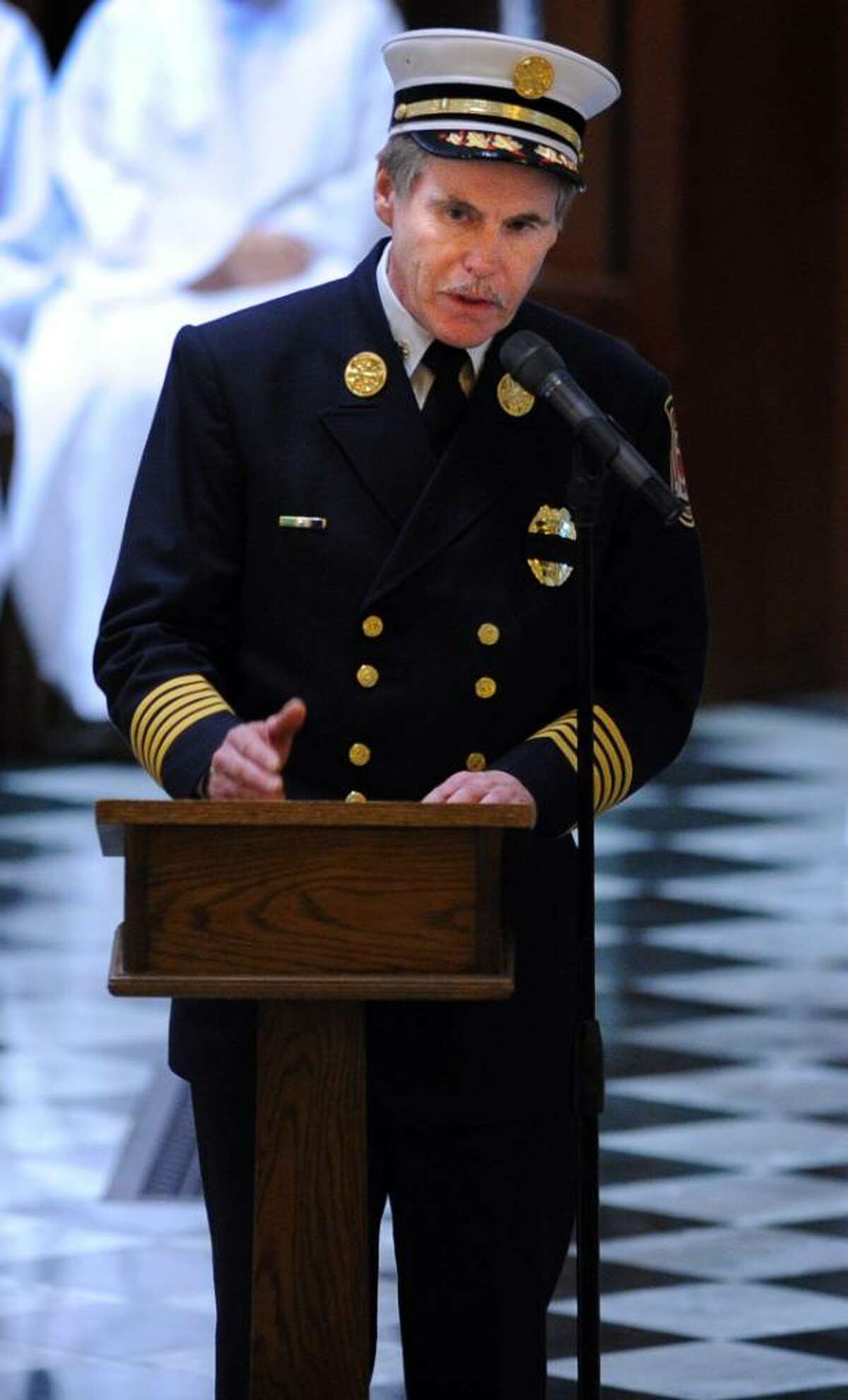 Thousands mourn 'super hero' Lt. Velasquez