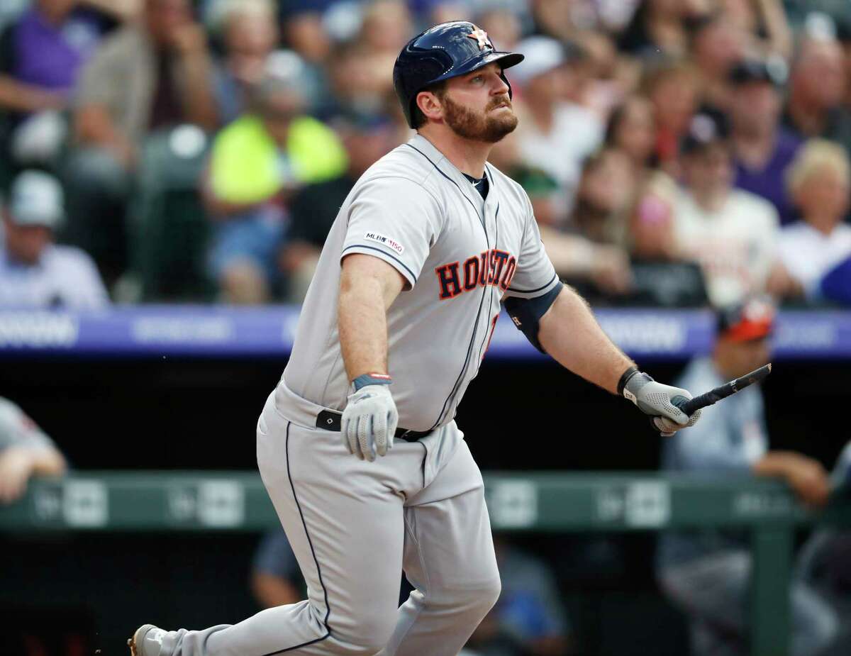 Astros battle on the road to sweep series against Rockies