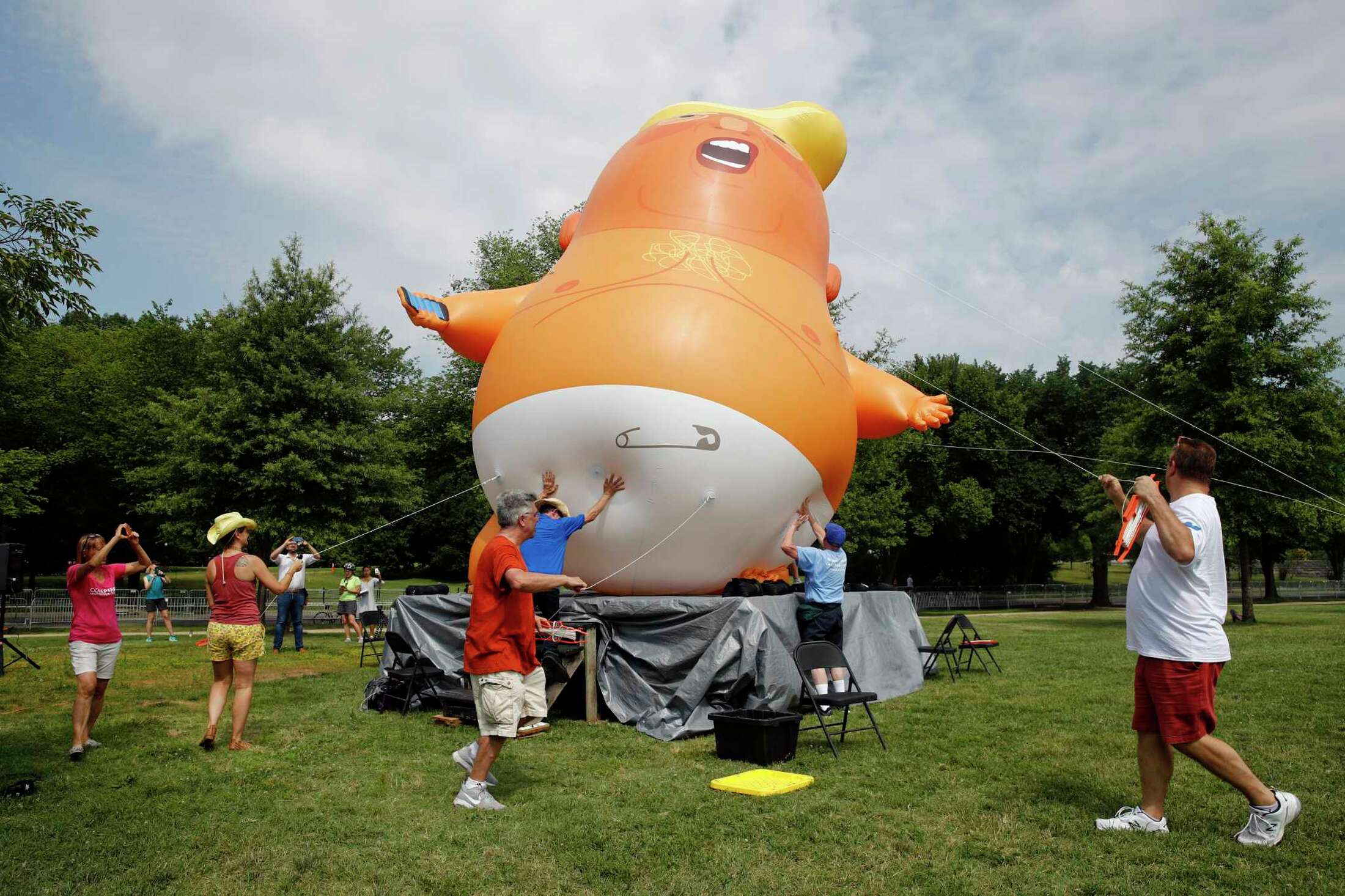 A massive 'Baby Trump' balloon may fly over Atherton during Trump's Bay ...