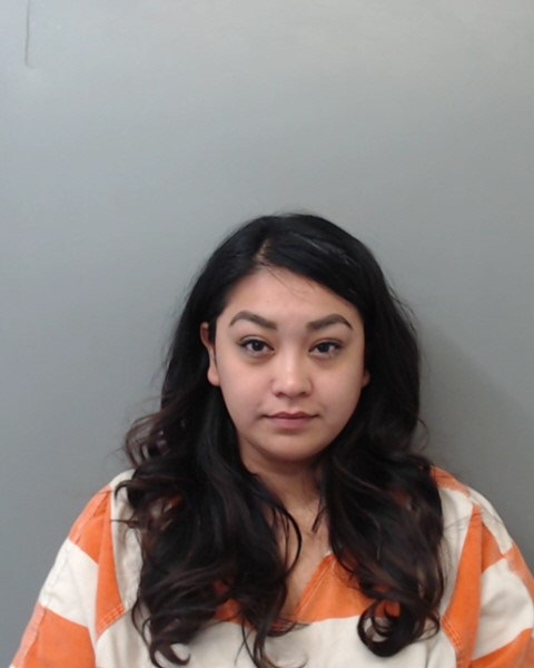 Laredo woman arrested after allegedly causing crash, fleeing scene