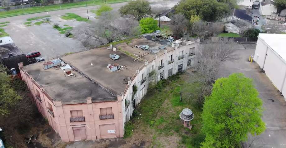 'A ruin in plain sight': Video captures abandoned, European-style ...