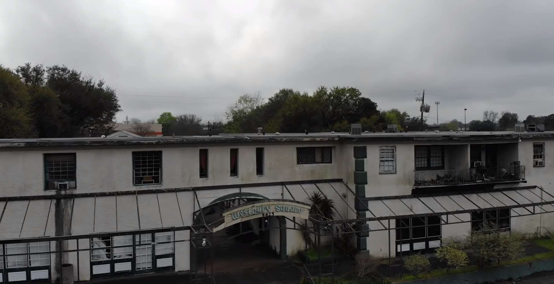 'A ruin in plain sight': Video captures abandoned, European-style ...