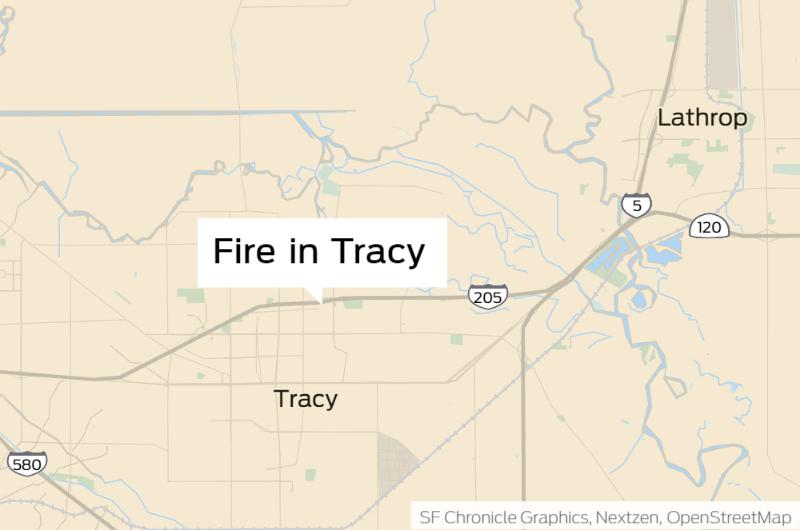 Fire destroys 2 homes, damages 9 other structures in Tracy