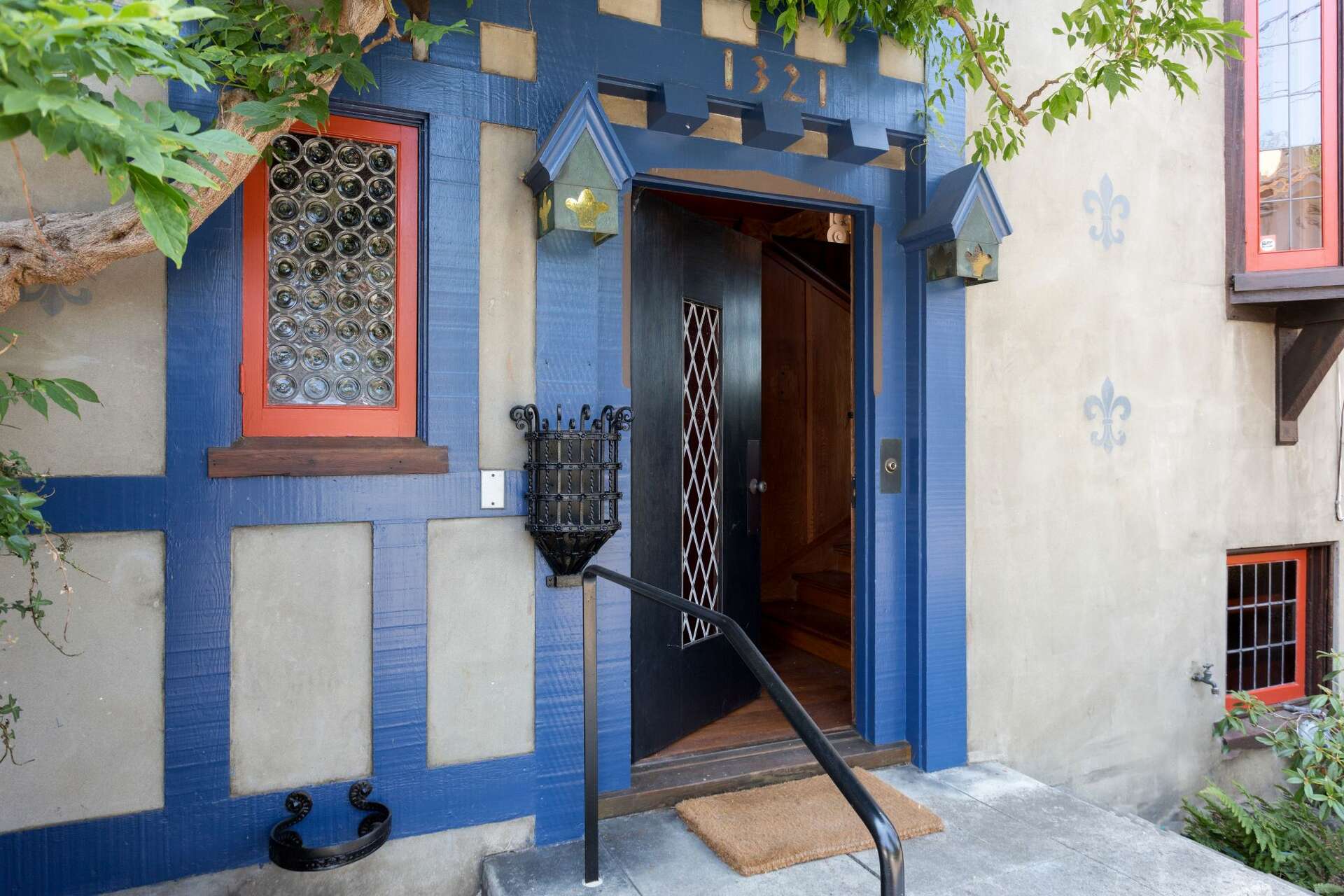 Castle-like Bernard Maybeck home near Berkeley Rose Garden listed for ...