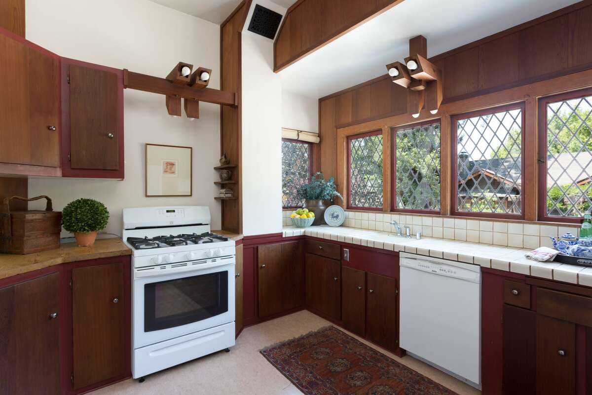 Castle-like Bernard Maybeck home near Berkeley Rose Garden listed for ...