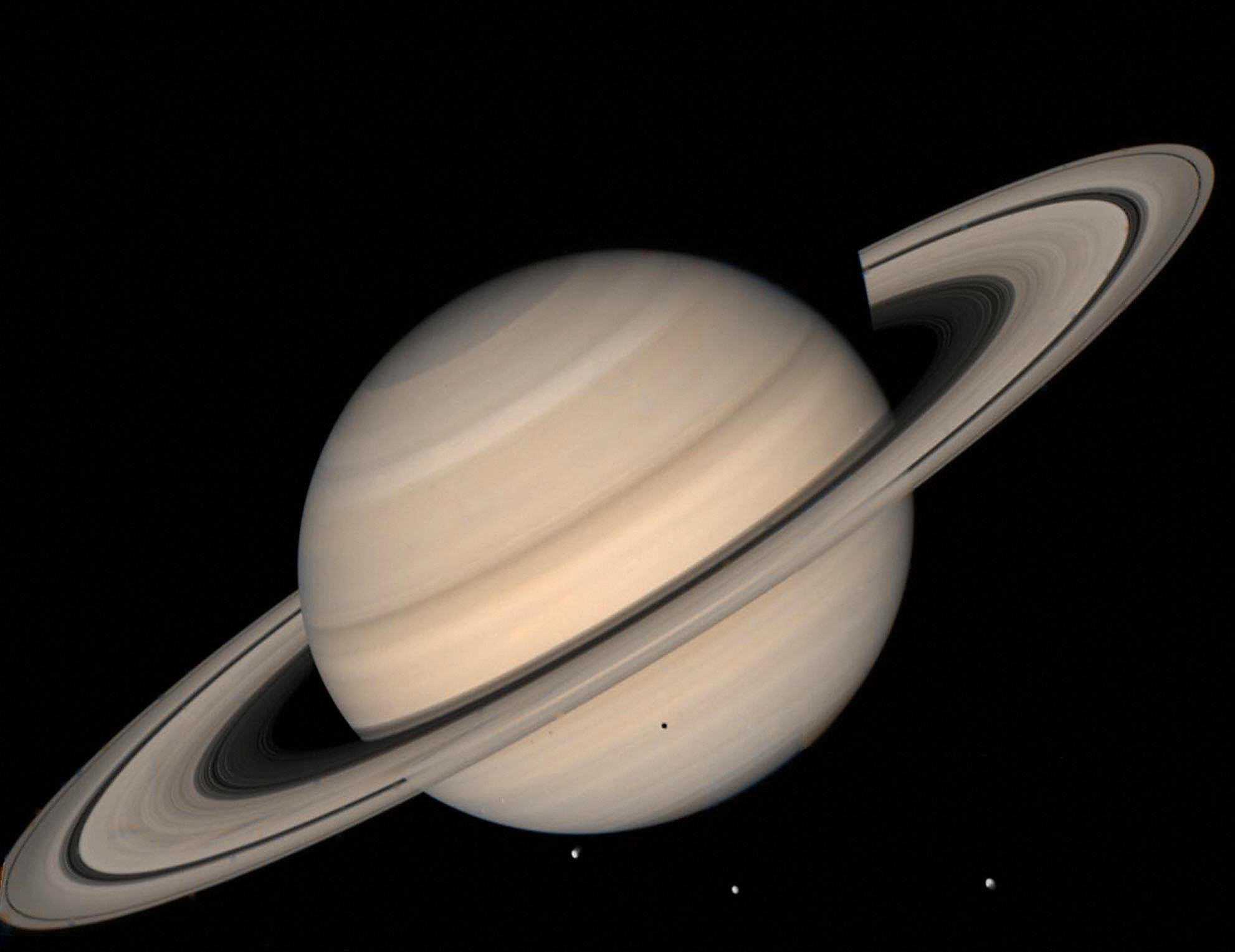 Tonight's a great night to see Saturn's rings