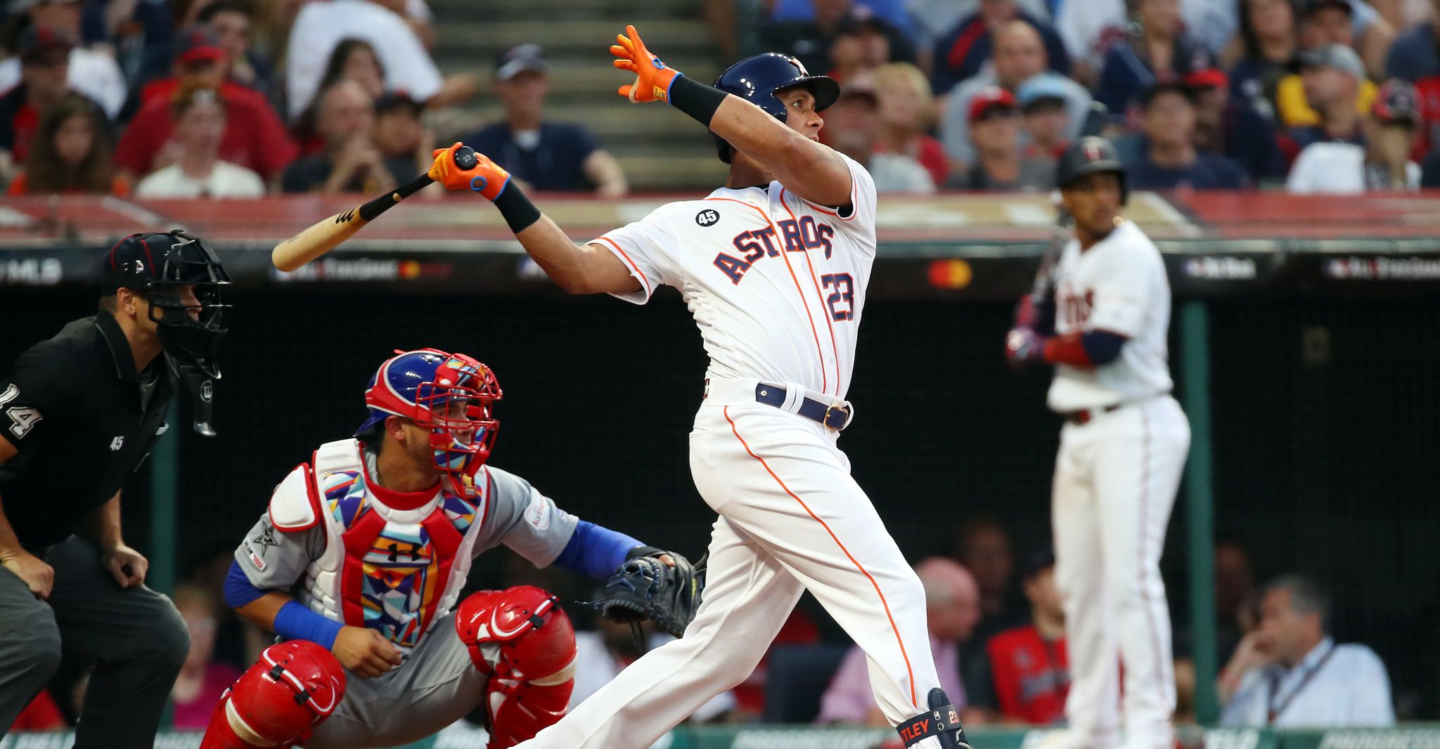 Astros chip in as AL wins All-Star Game