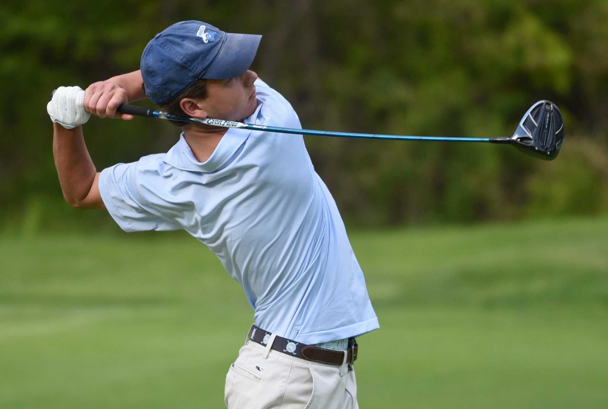 Darien golfer Calvin Smith advances to CT Junior Am quarterfinals