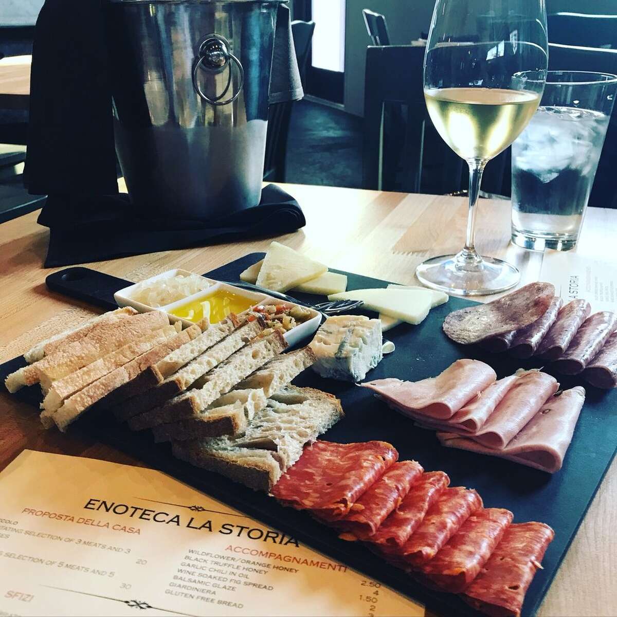 The best bars near Oracle Park, the Oakland Coliseum, Oracle Arena, and ...