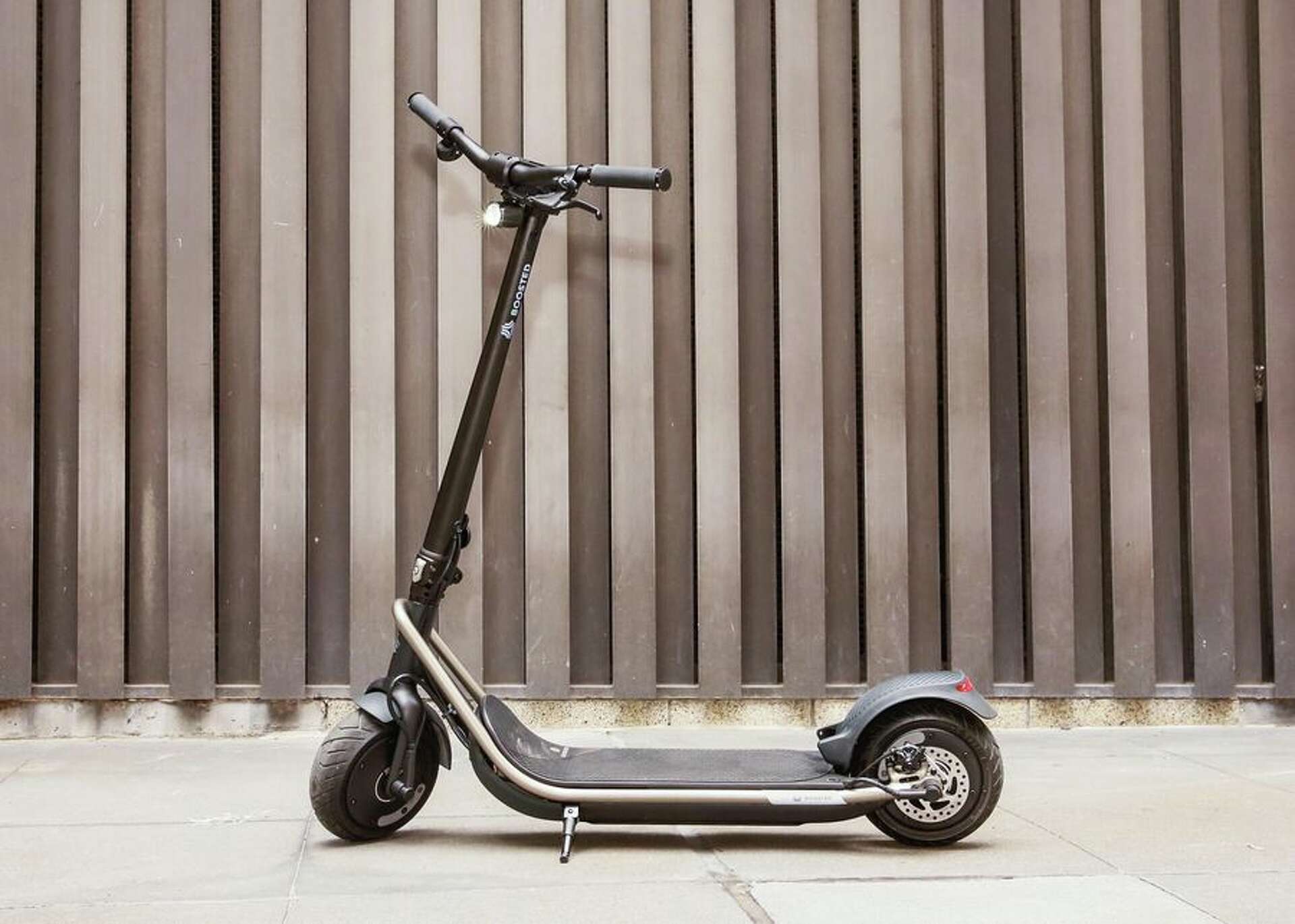 boosted rev e scooter