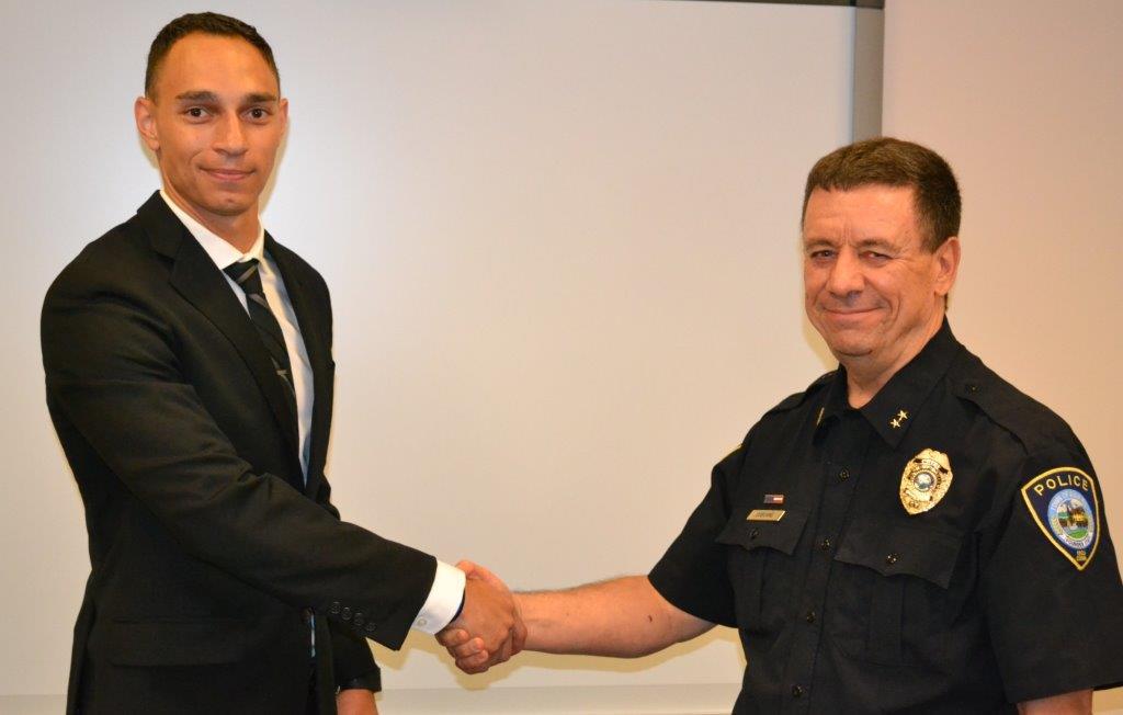 Darien Police welcome new officer