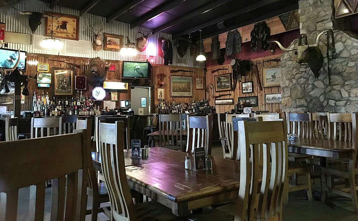 Review: Rodeo spirit energizes Tejas Steakhouse in Bulverde