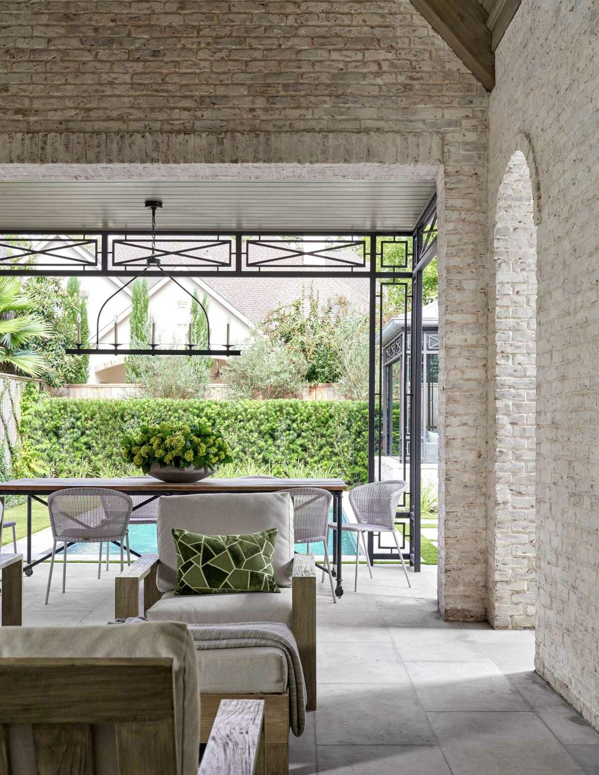 Couple’s newfound artistic passion at center of dream home in Memorial