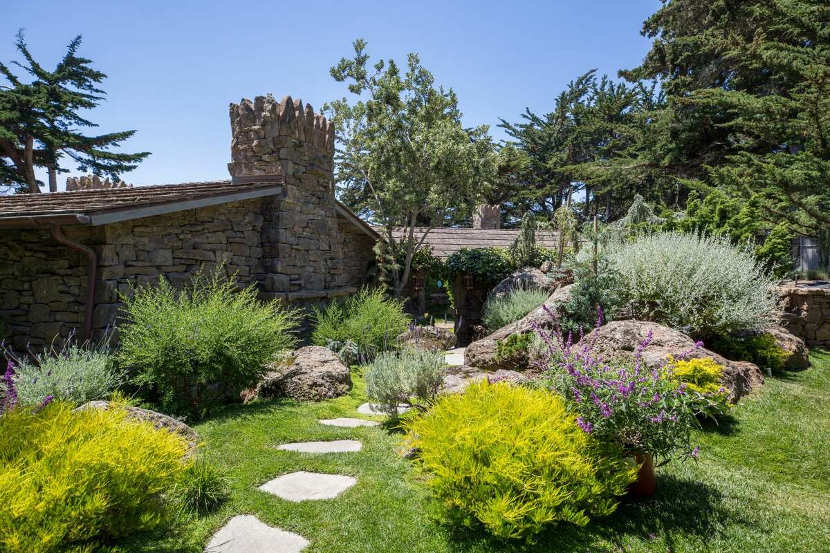 Carmel compound seen in 'Big Little Lies' and 'Basic Instinct' asks $52 ...