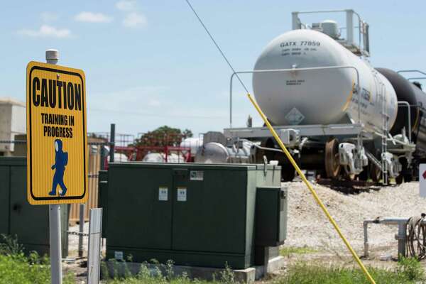 Disaster City: Texas A&M institute trains first responders from around ...