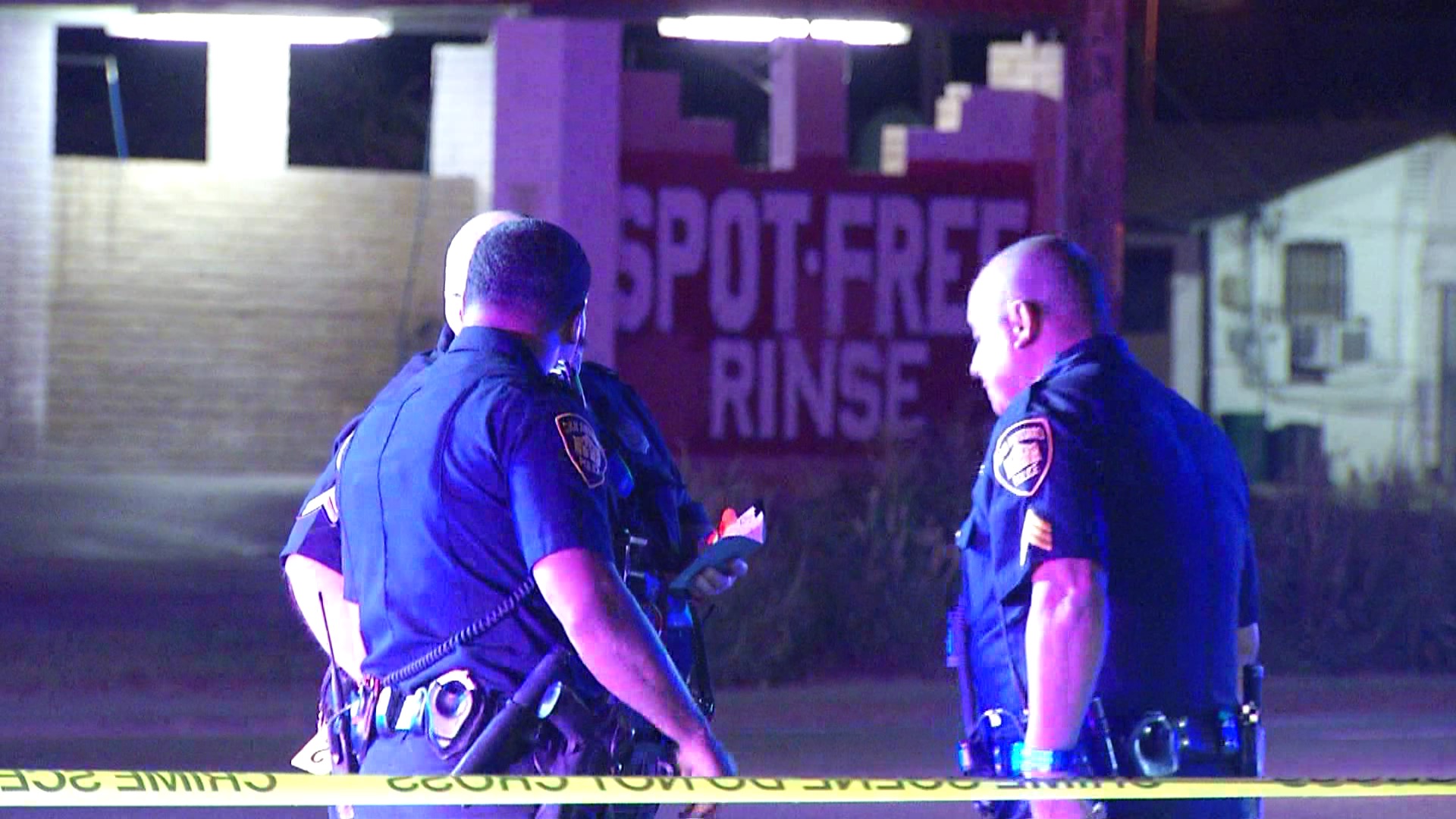 SAPD looking for 2 men in connection with early morning shooting, robbery