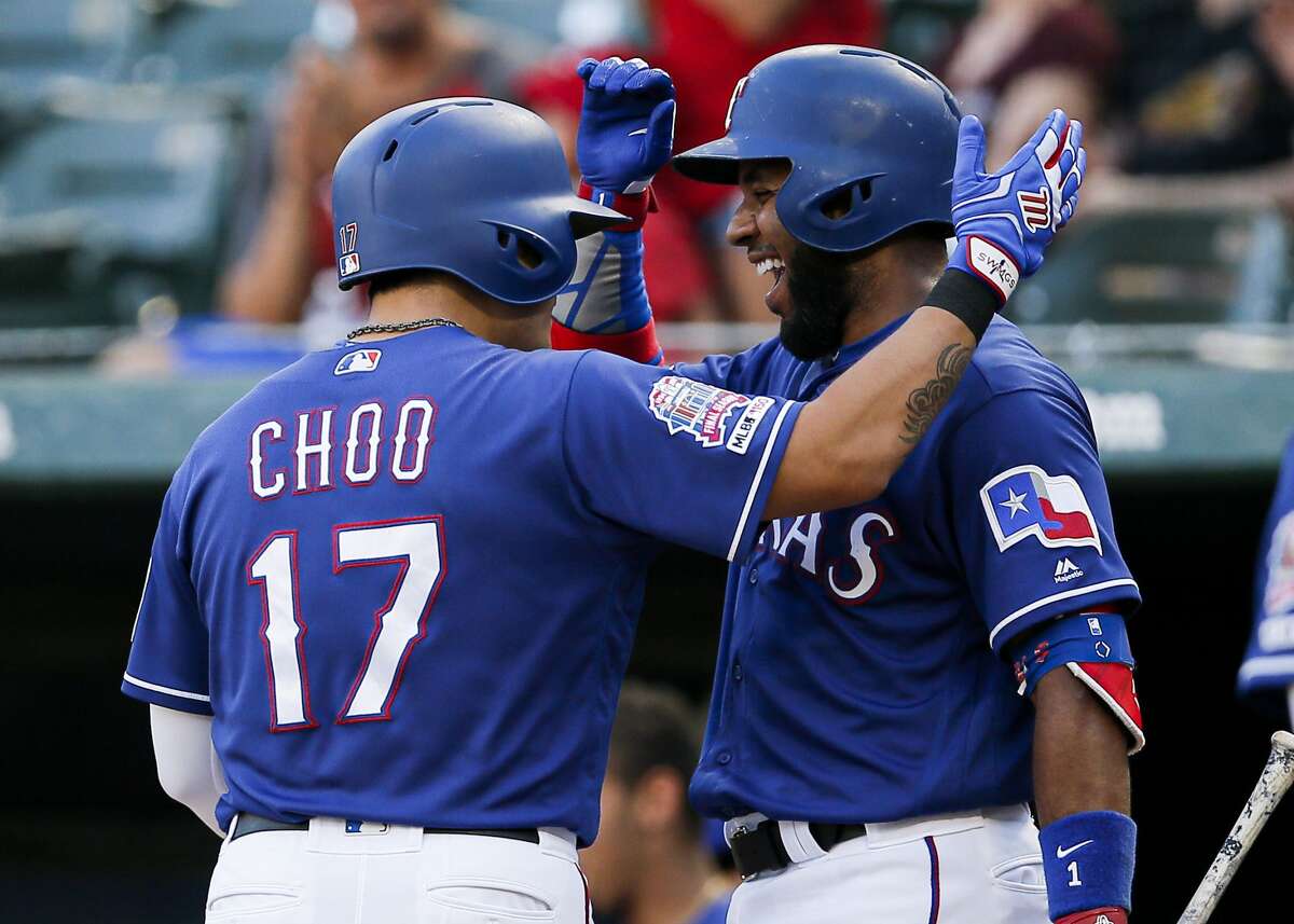 Rangers rally past Astros to walkoff win