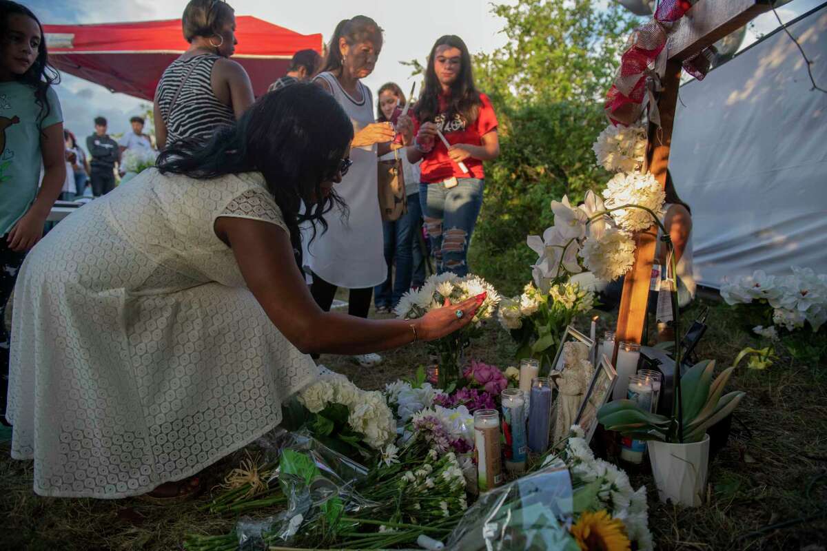 Andreen McDonald mourned by family, friends at site where her remains ...