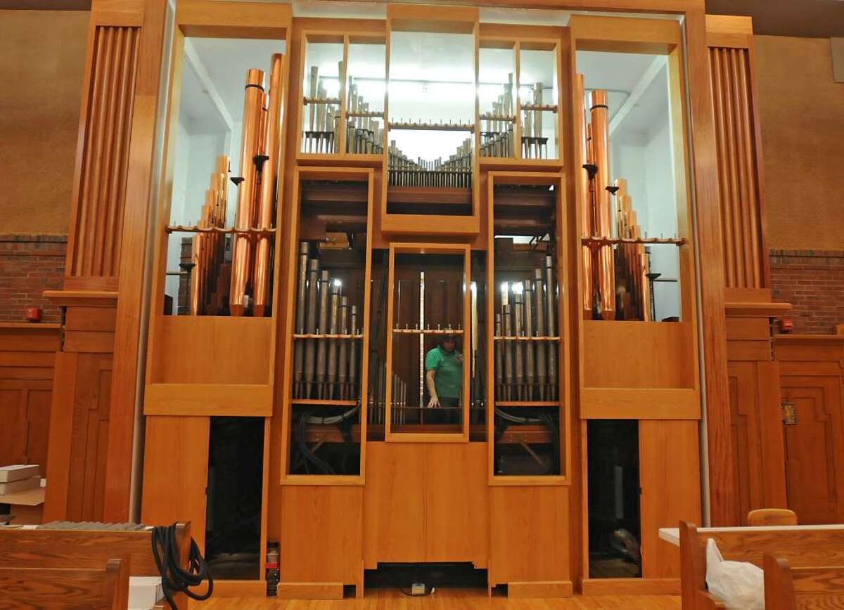 Pipe organ donated to Doane Stuart