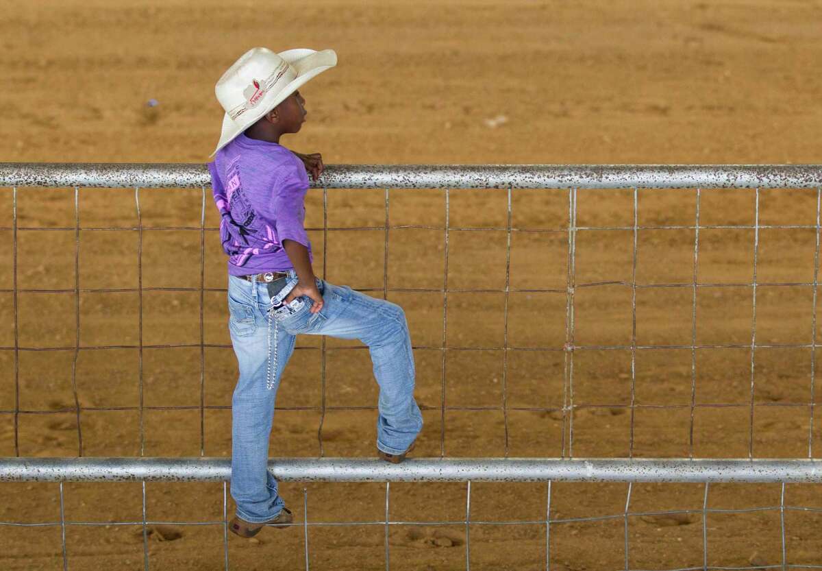 Riders tip hats to inaugural All Girls Rodeo in New Caney