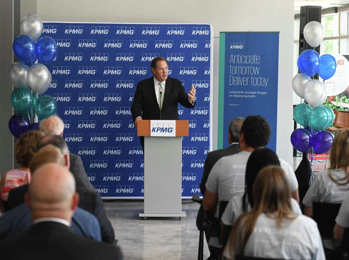 Lamont visit touts new KPMG Stamford offices