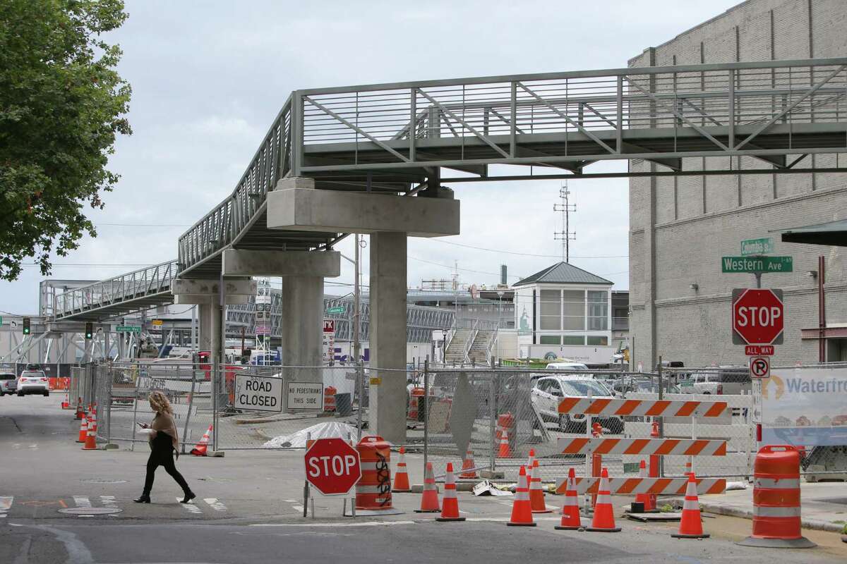 Before-and-after photos of Seattle waterfront as Alaskan Way Viaduct ...