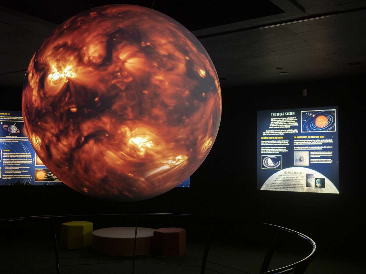 MSW introduces Science on a Sphere to public this weekend