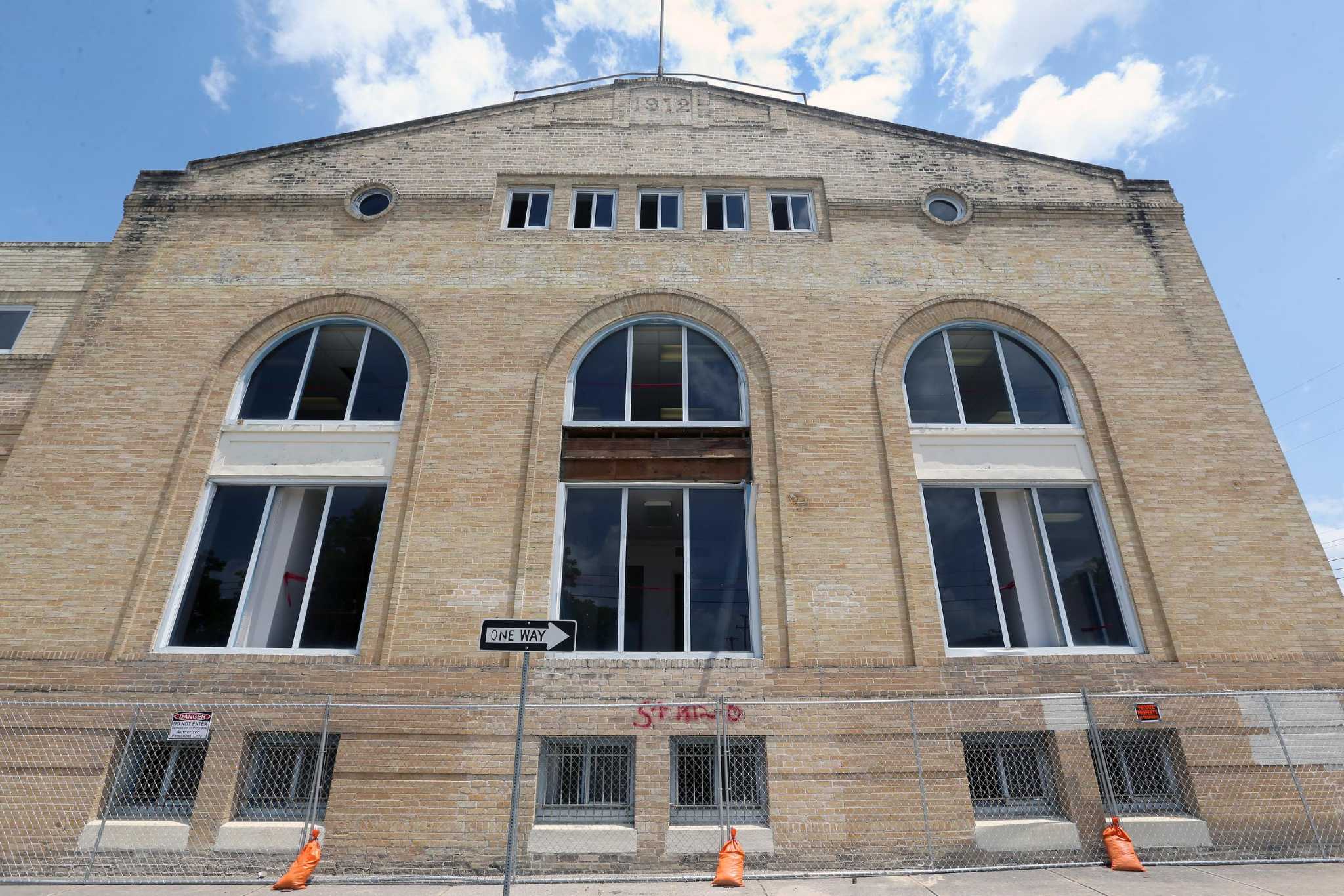 Historic, run-down building on near East Side set to be demolished