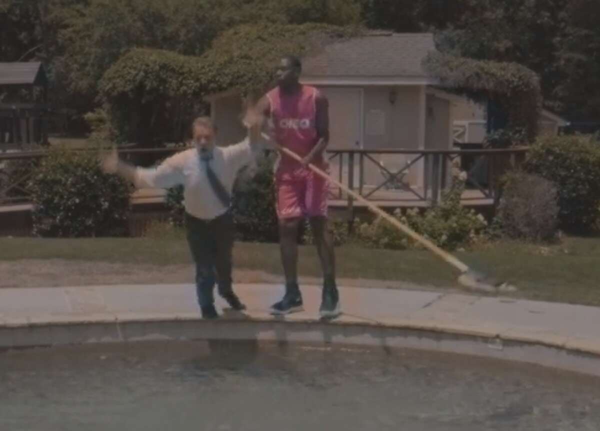 Ex-Rockets big man Dikembe Mutombo is back for another hilarious commercial