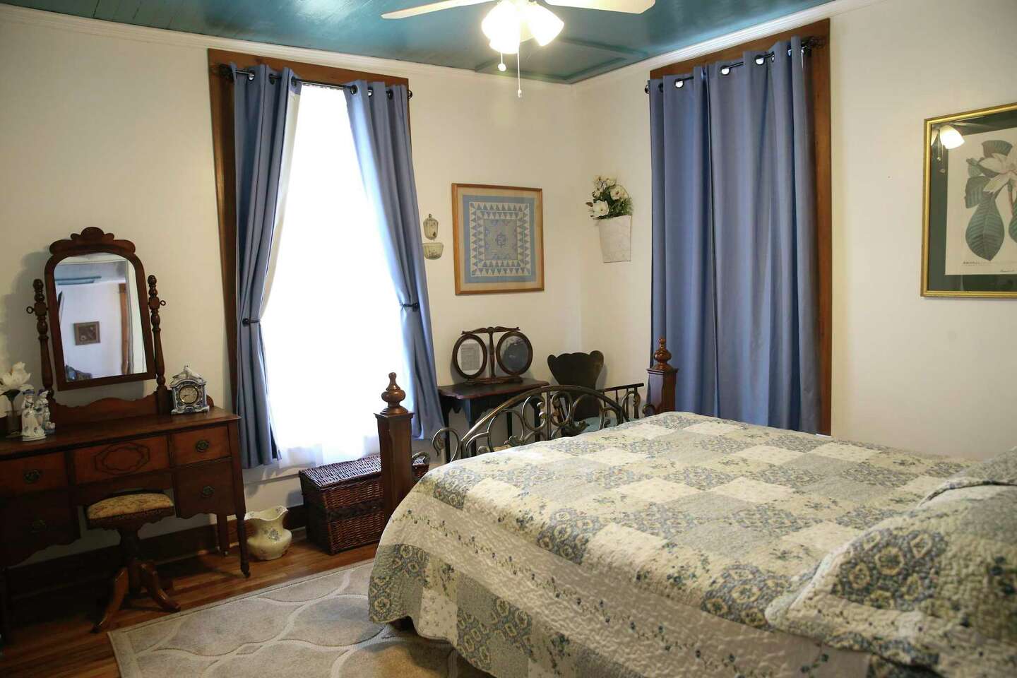 Here's why Airbnb calls this San Antonio-area hotel a 'certified scare-bnb'