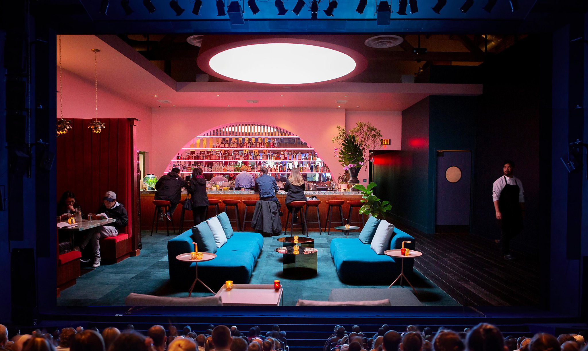 Chronicle critics review Moongate Lounge, the bar above Mister Jiu's in ...