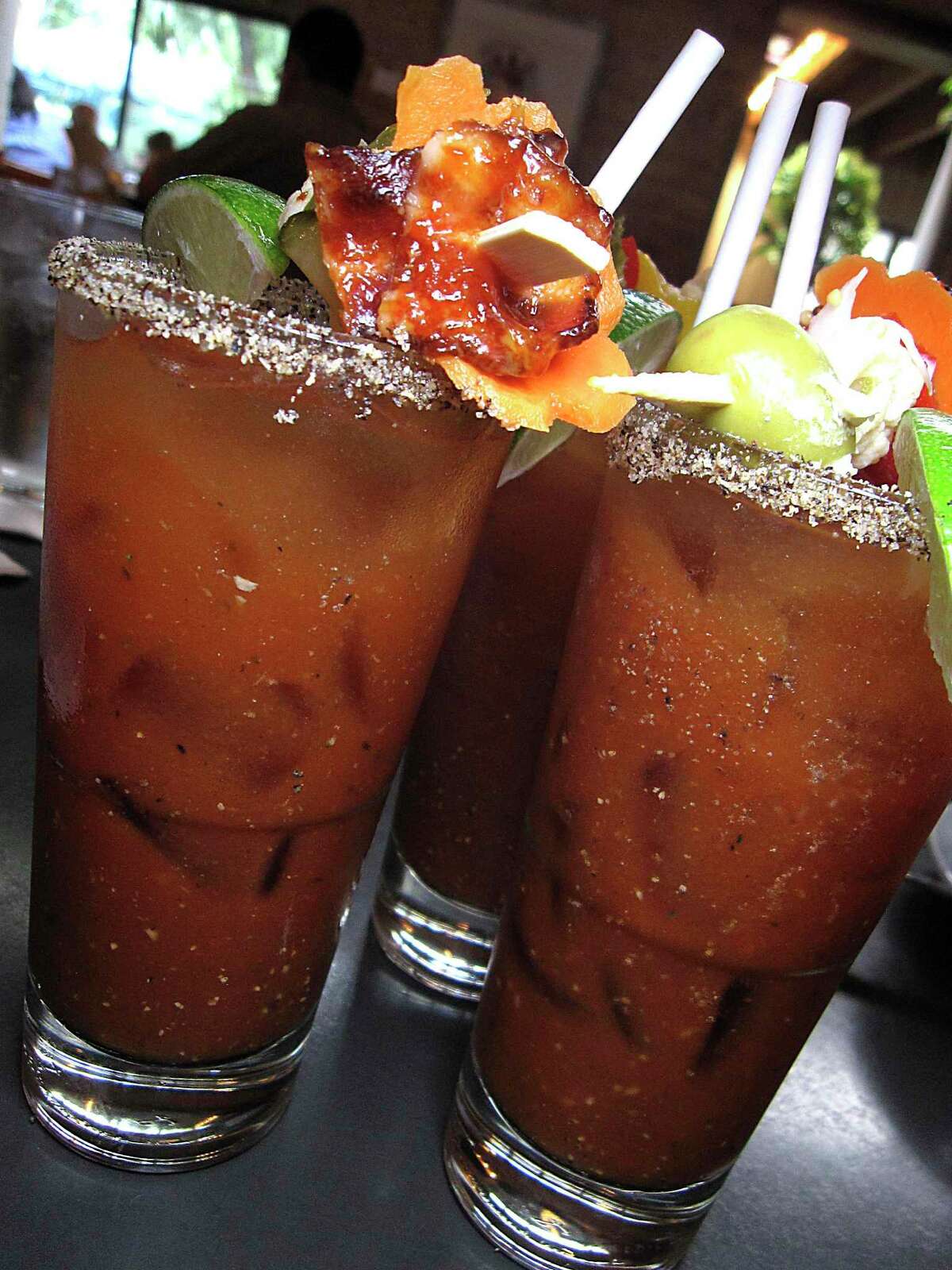 Review: Cappy’s keeps its groove as Alamo Heights’ go-to restaurant