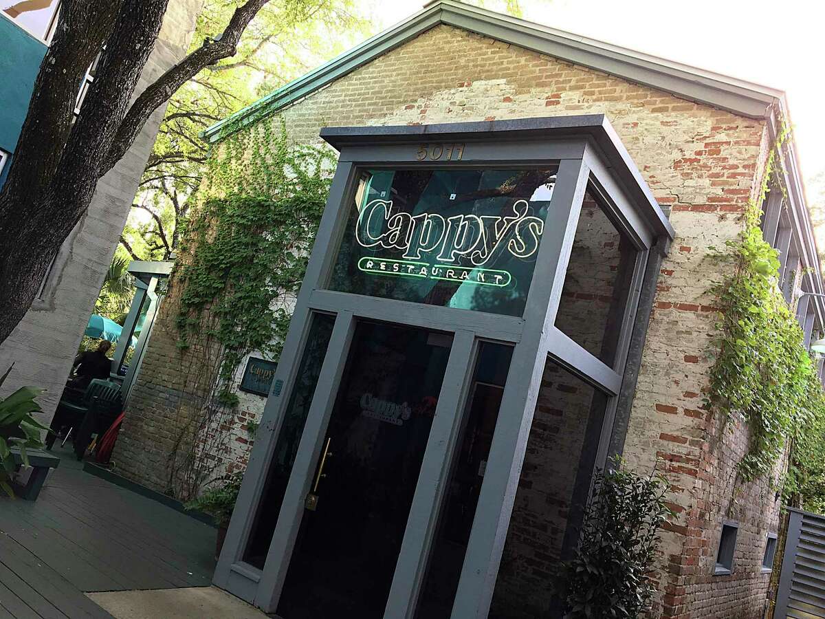 Review: Cappy’s keeps its groove as Alamo Heights’ go-to restaurant