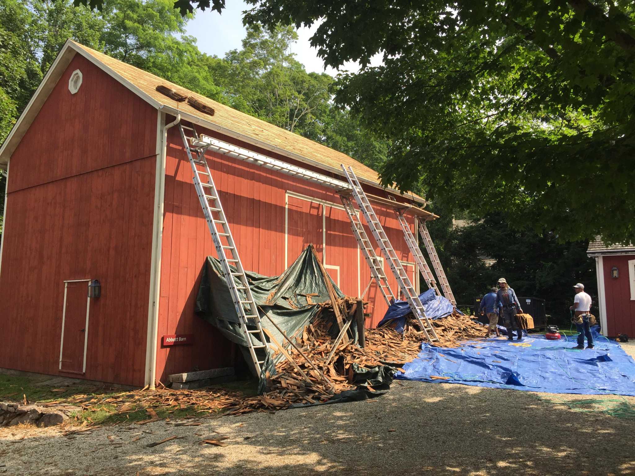 Historic Wilton barn gets new roof