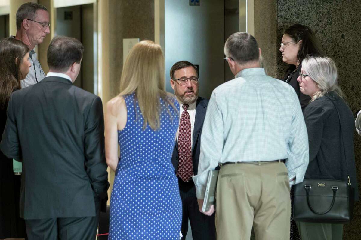 Driver of fatal DWI crash near UH sentenced to 10 years