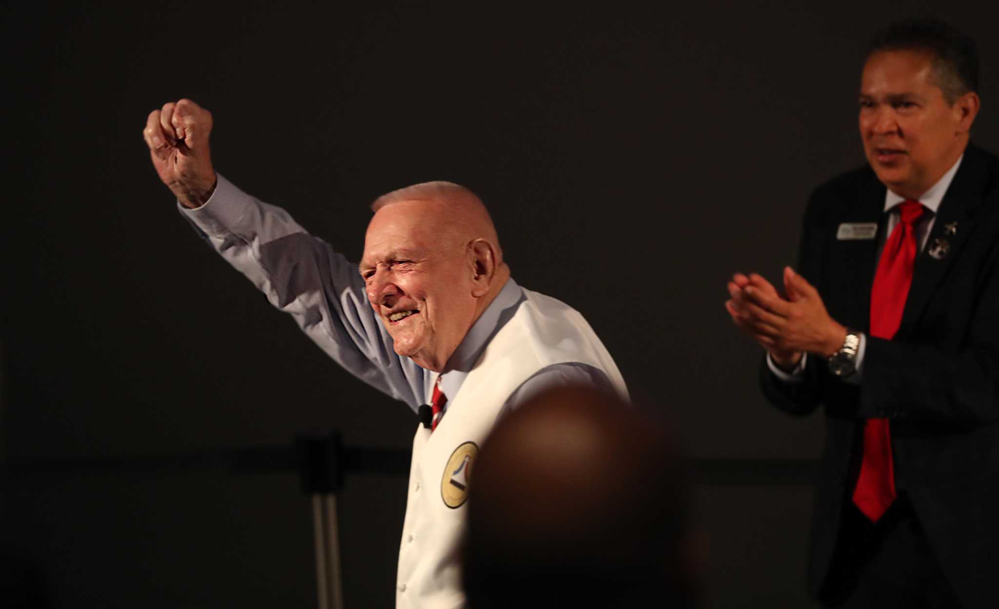 Flight director recounts exhaling after historic Apollo 11 landing