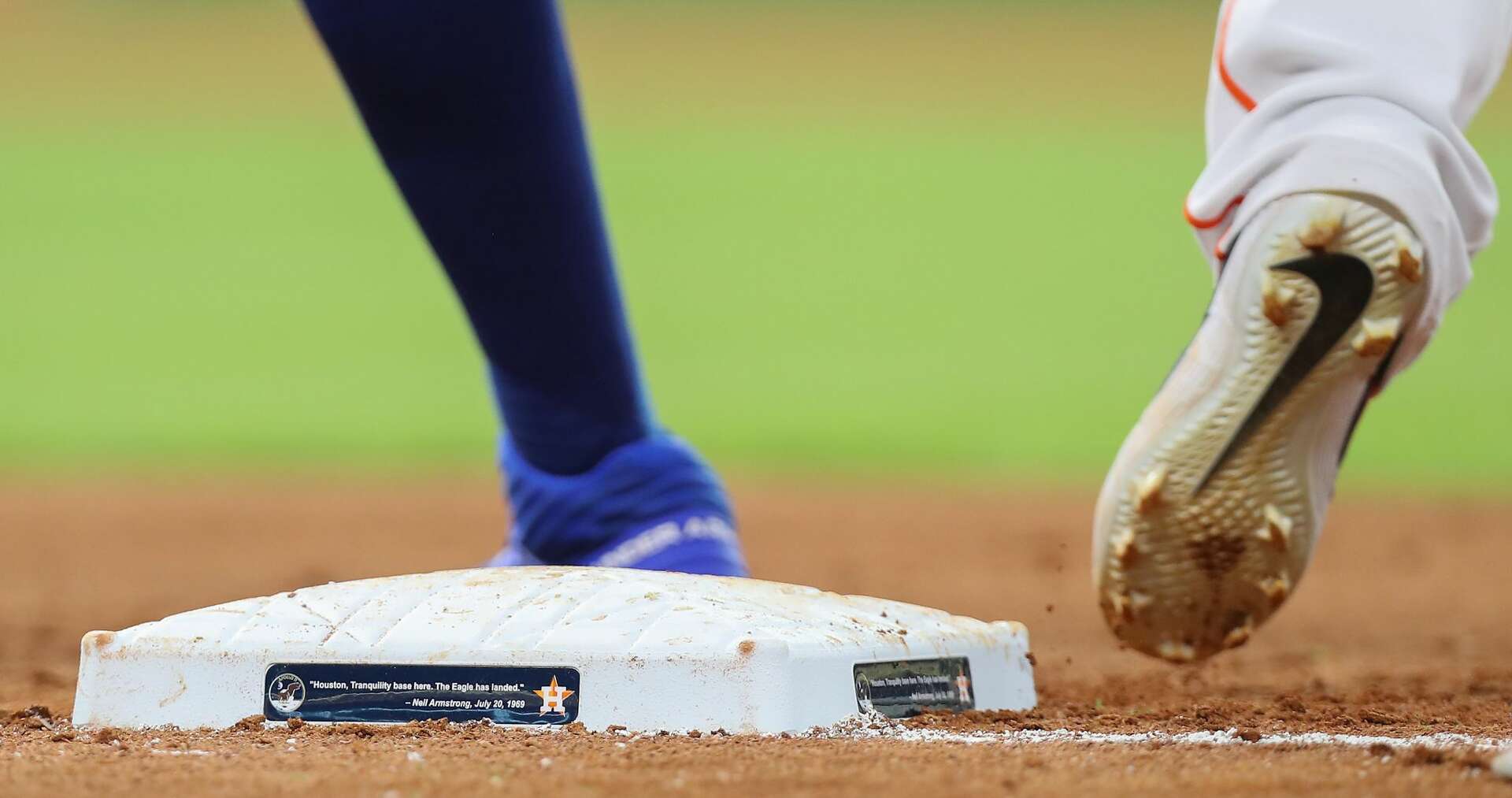 José Urquidy shuts down Rangers as Astros secure Silver Boot